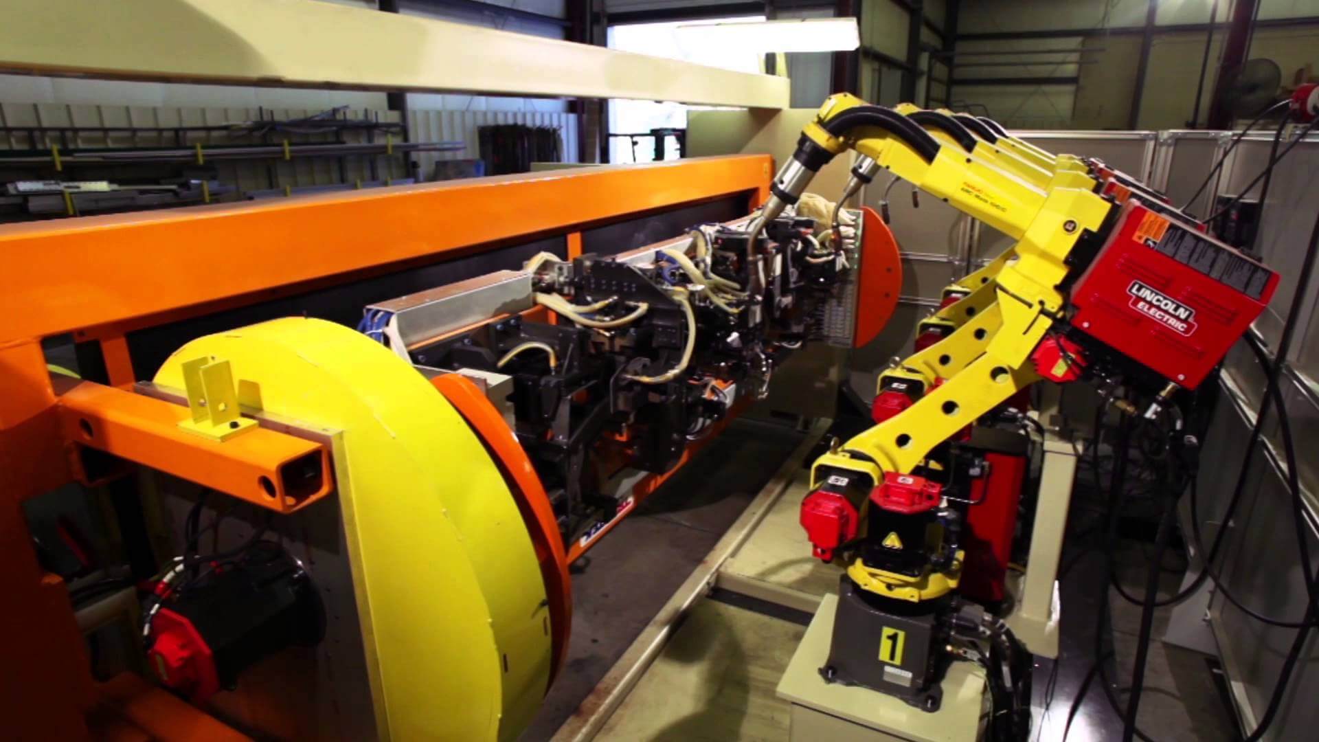 Selecting screw technology for a high-force linear actuator